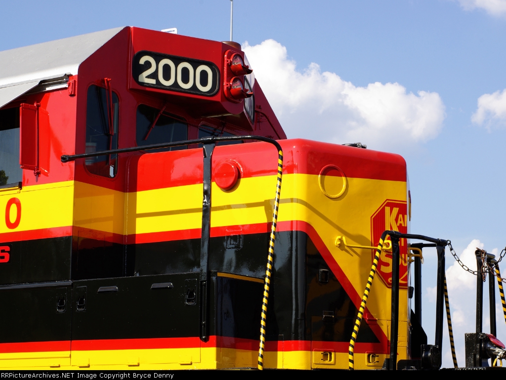 KCS 2000 - Cab Details of New Belle Paint Scheme on GP38